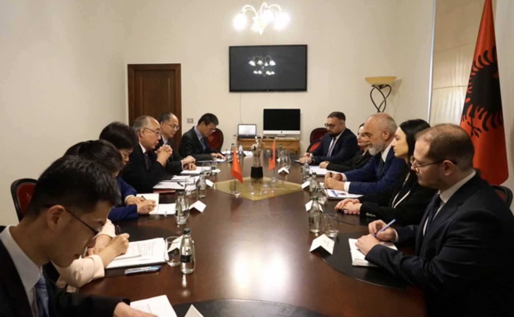 China ready to consolidate friendship and deepen cooperation with ...